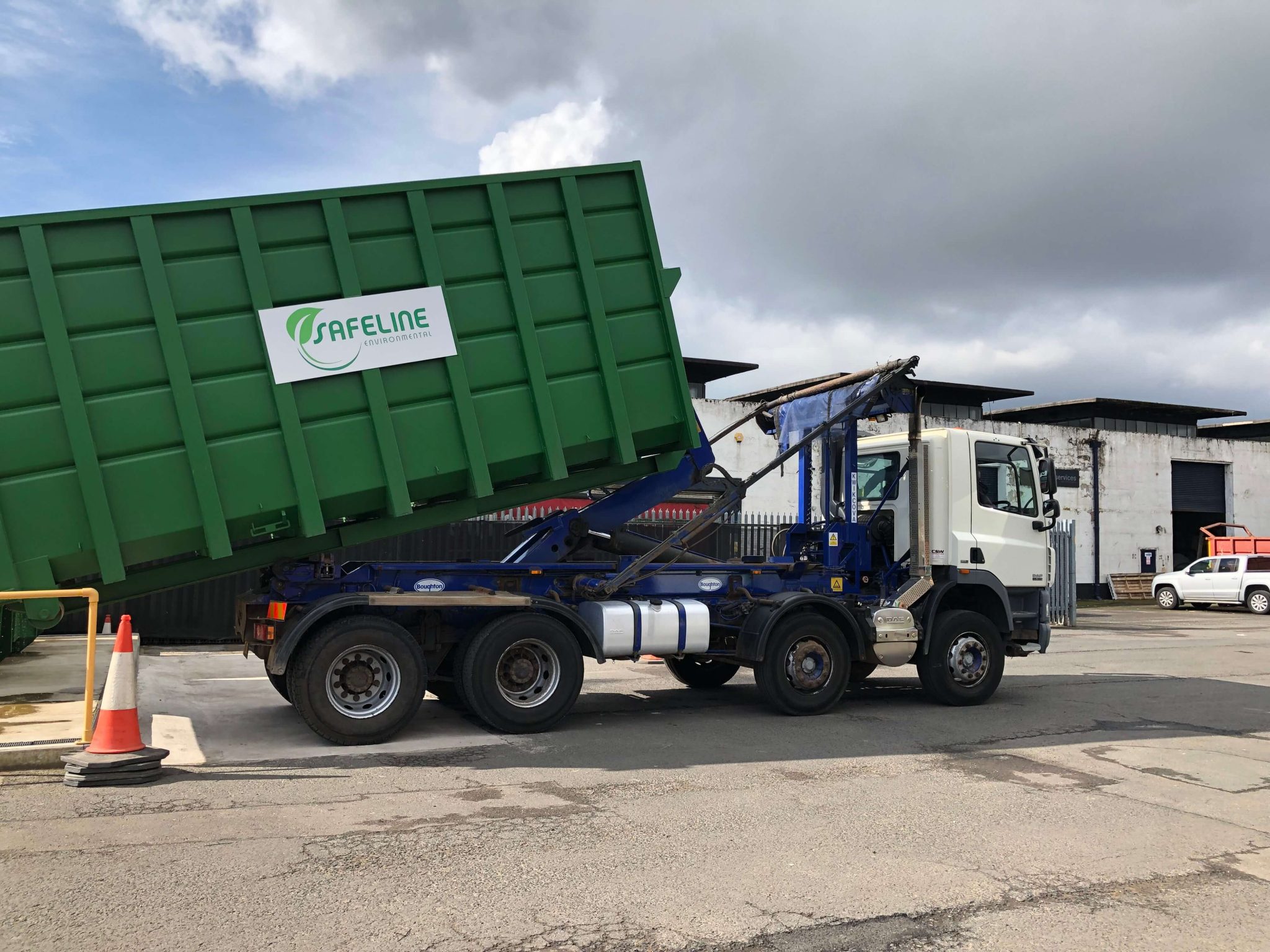 How To Remove Asbestos | Essential Asbestos Removal Guide | Safeline